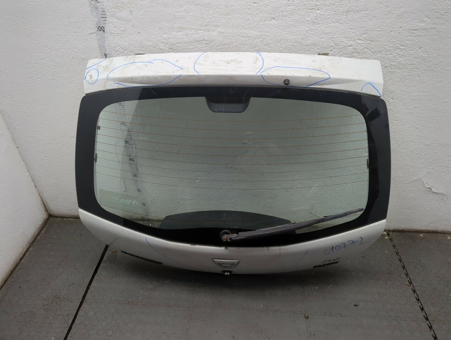 Крышка (дверь) багажника Dacia Sandero Б/У