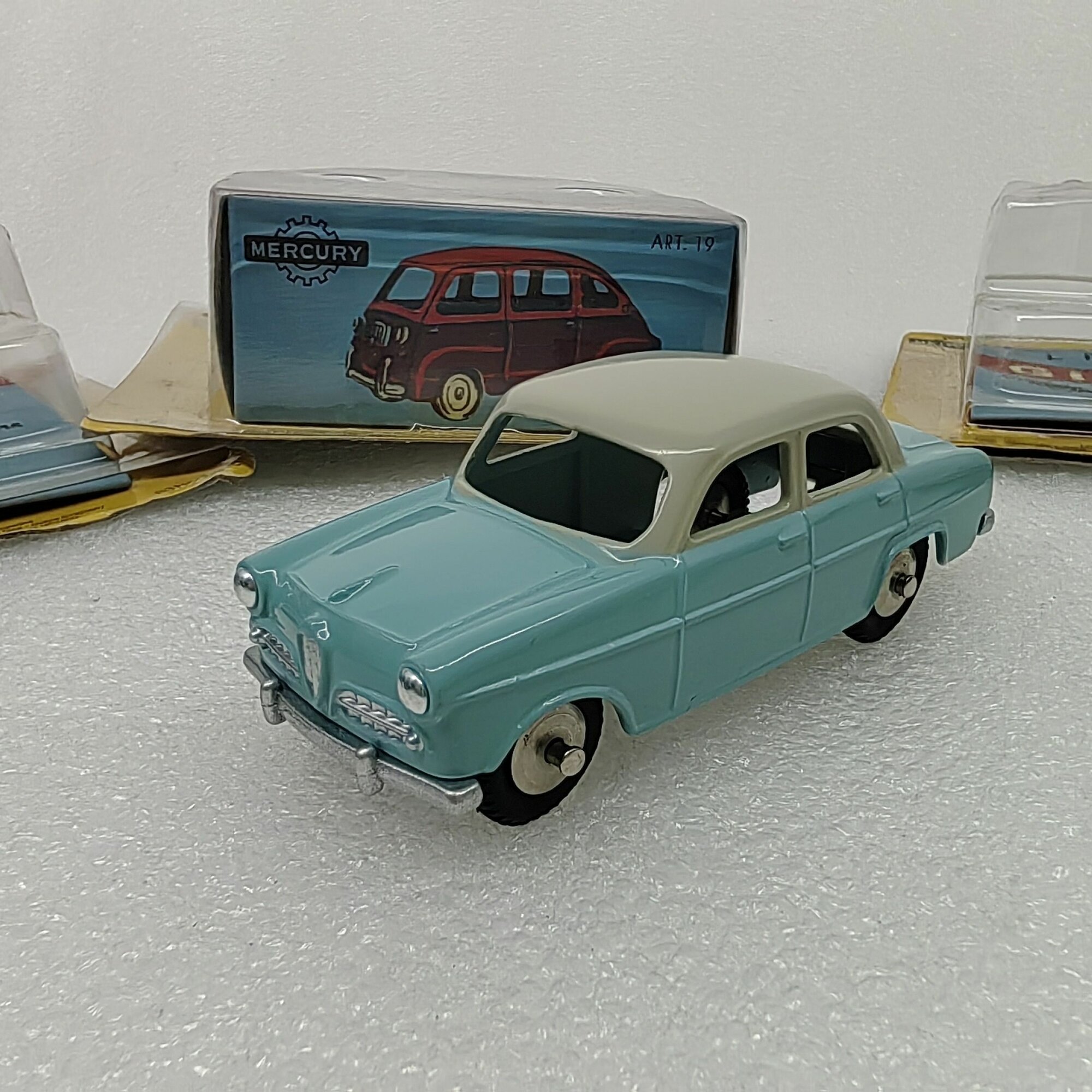 Модели автомобилей Hachette в масштабе 1:43: Alfa Romeo, Lancia, Fiat