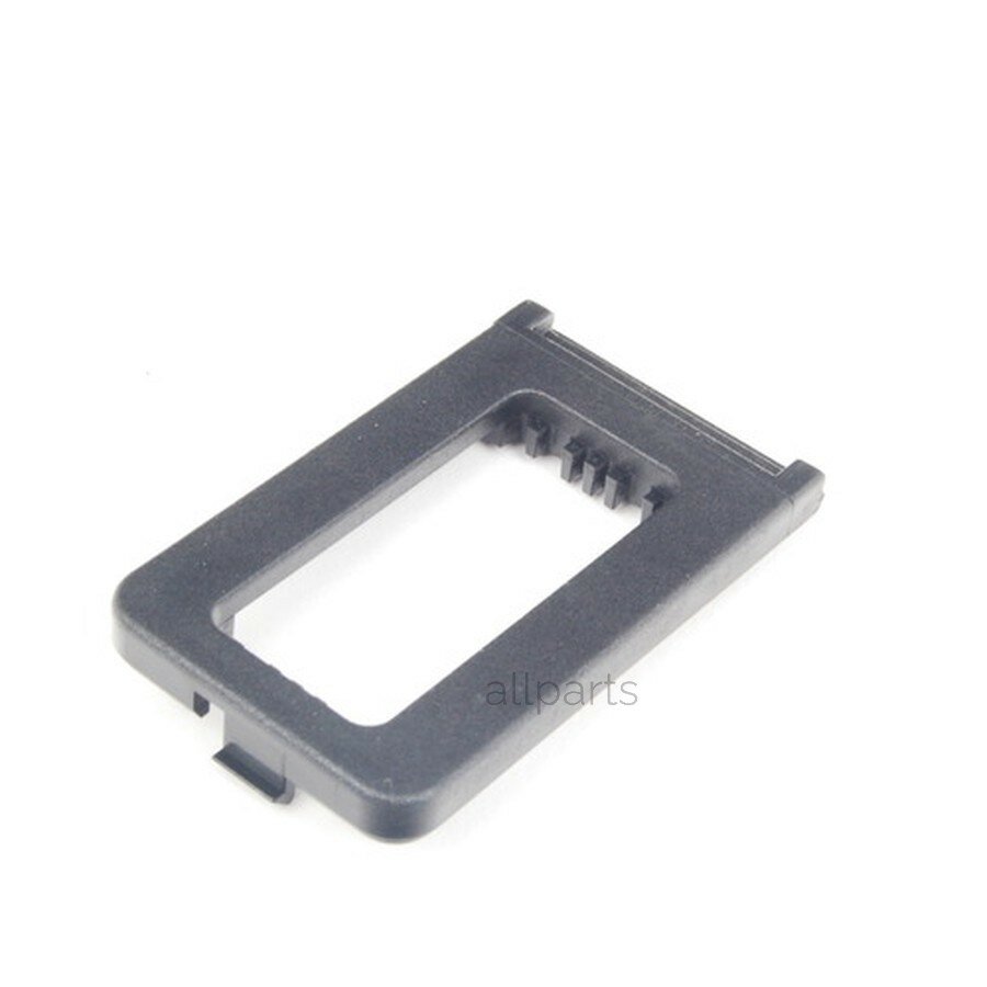 BMW 51169136586 Крепление розетки USB