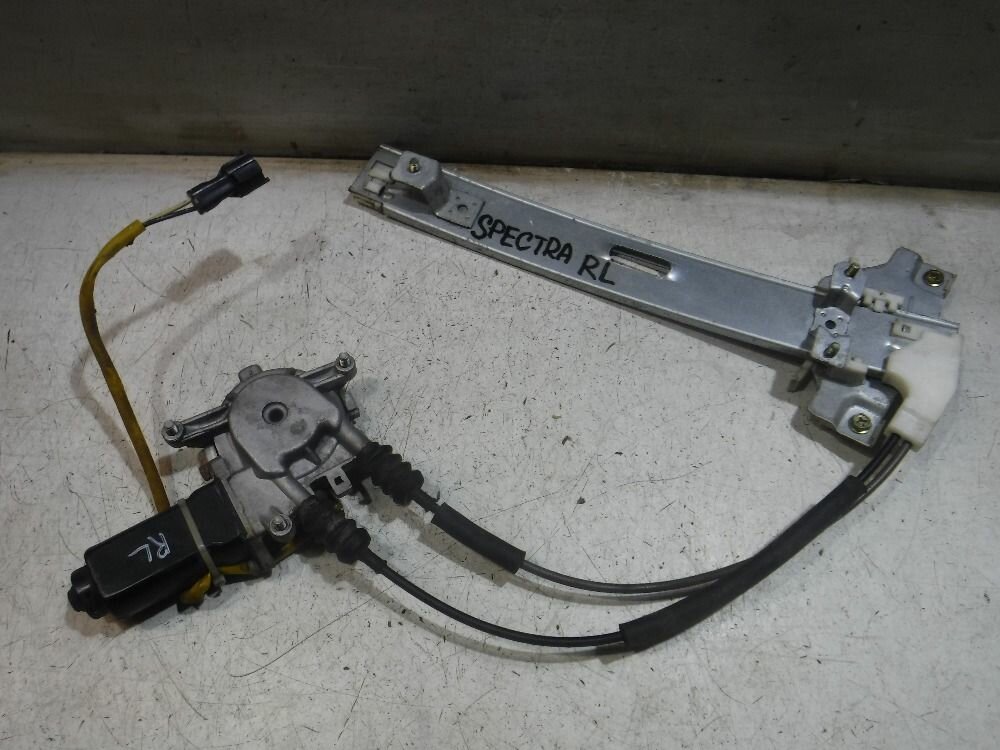 Стеклоподъемник задний левый Kia Spectra