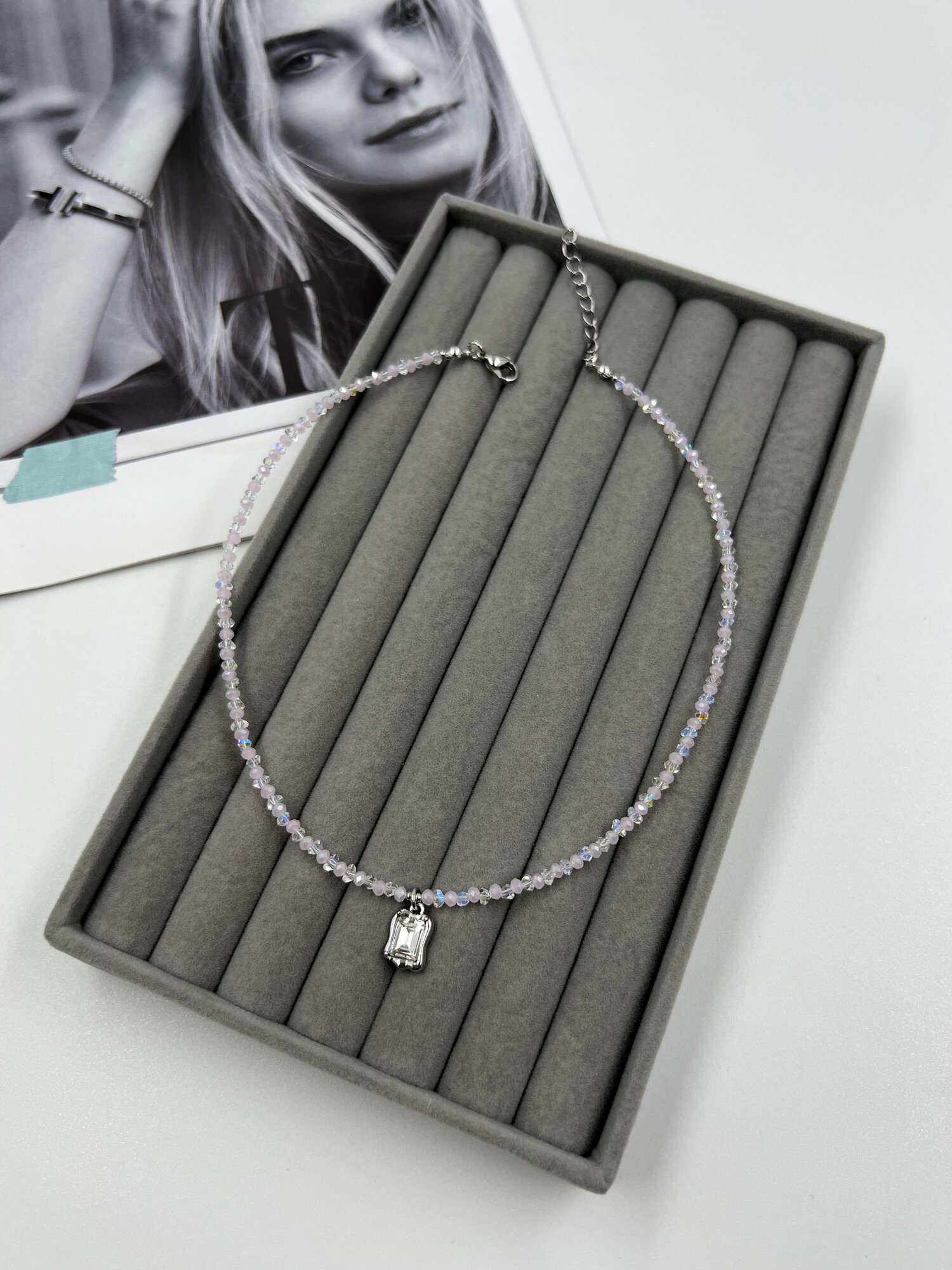 Колье, циркон