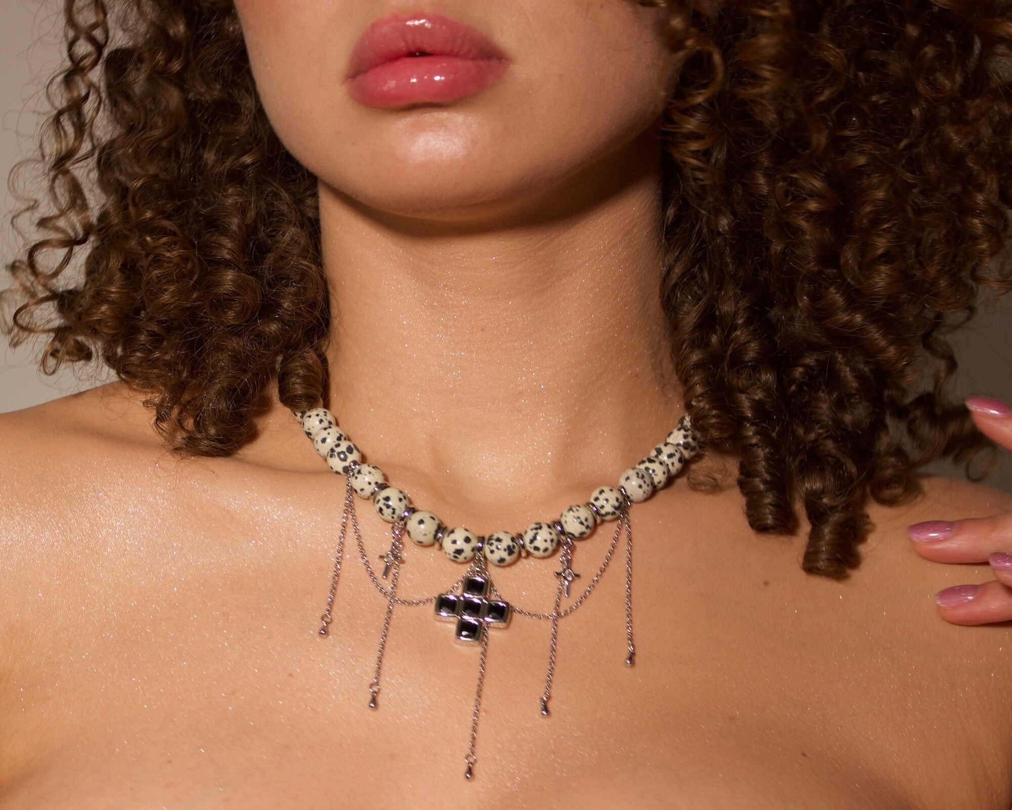 Колье, яшма, фианит