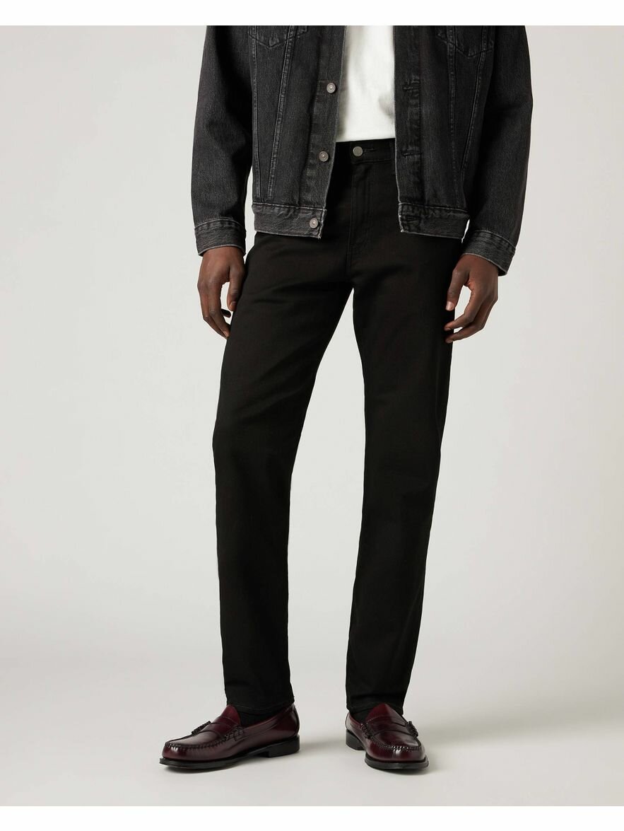 Джинсы зауженные Men 502 Regular Taper Jeans 