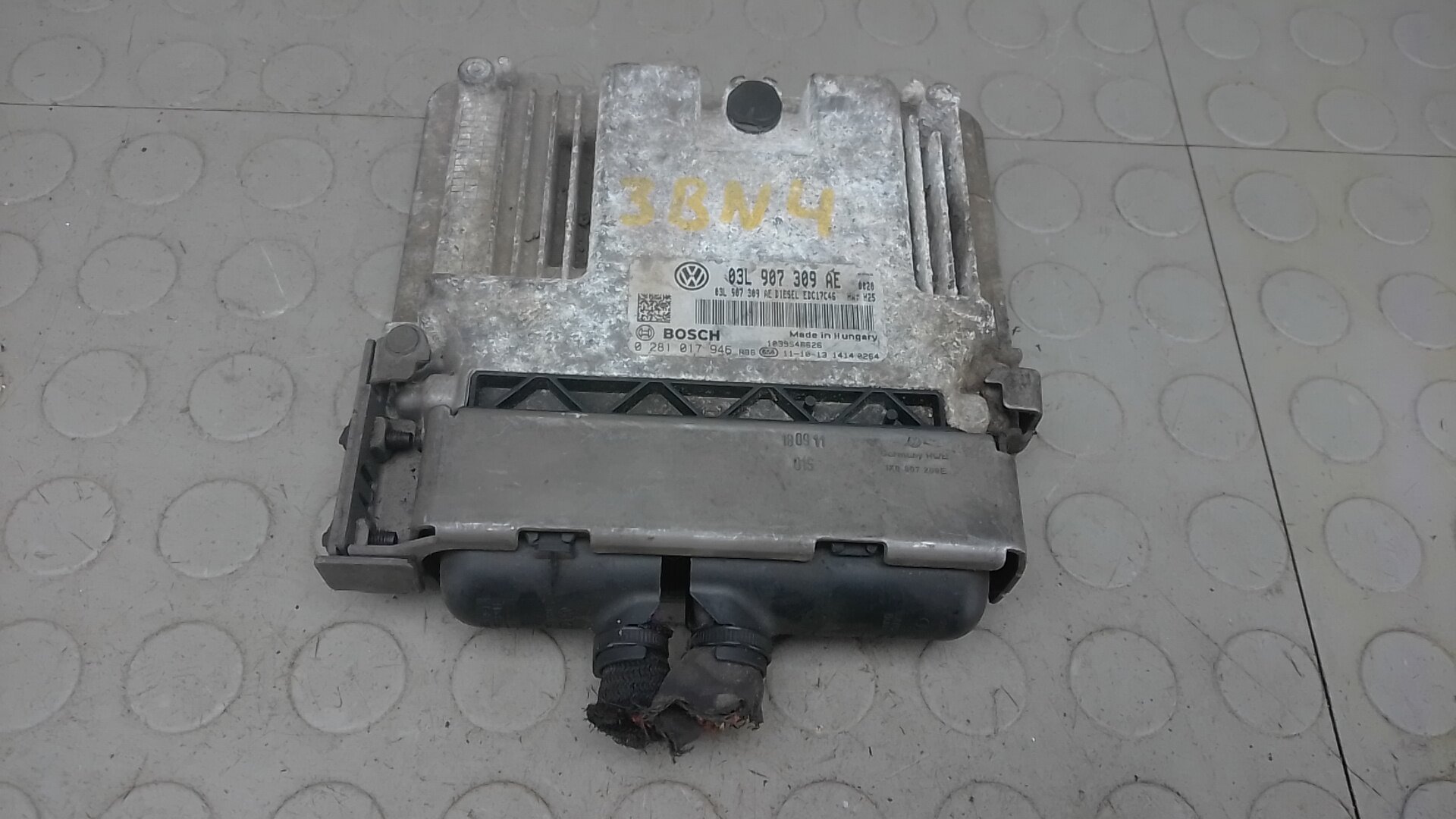 Блок управления двс VOLKSWAGEN PASSAT B7, Номер 03L906018PR, 0281017946