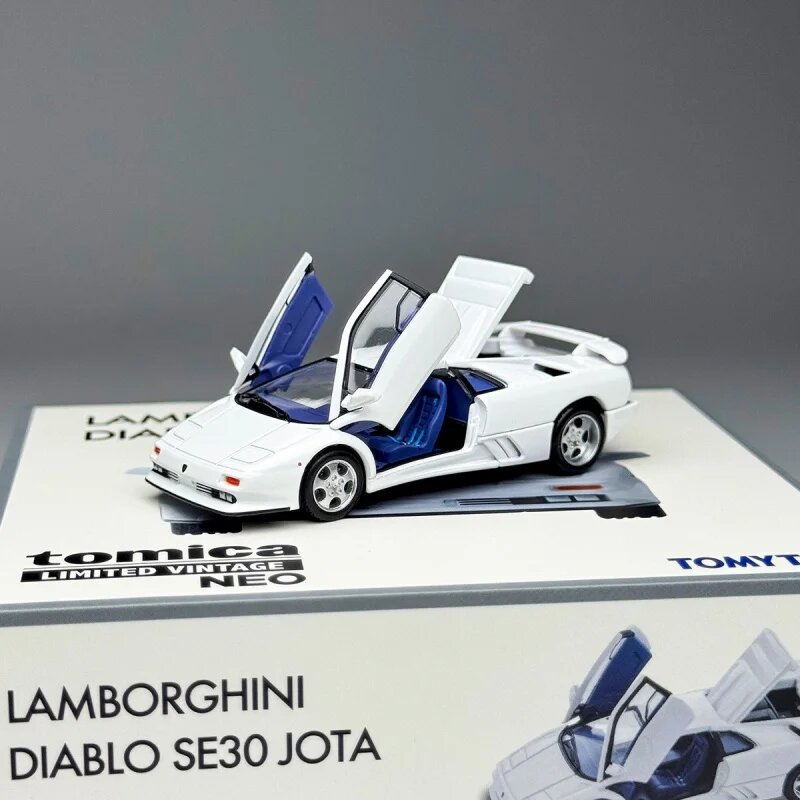TLV 1:64 Diablo Ghost SE30Jota Purple металлическая модель автомобиля Madsty Розовый, B