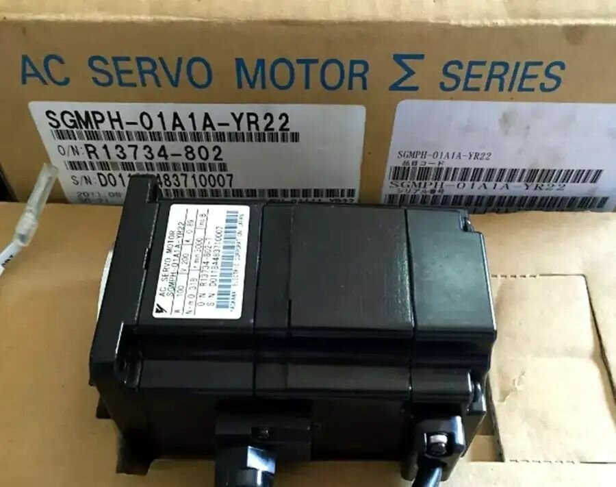 Модуль Yaskawa SGMPH-01A1A-YR22