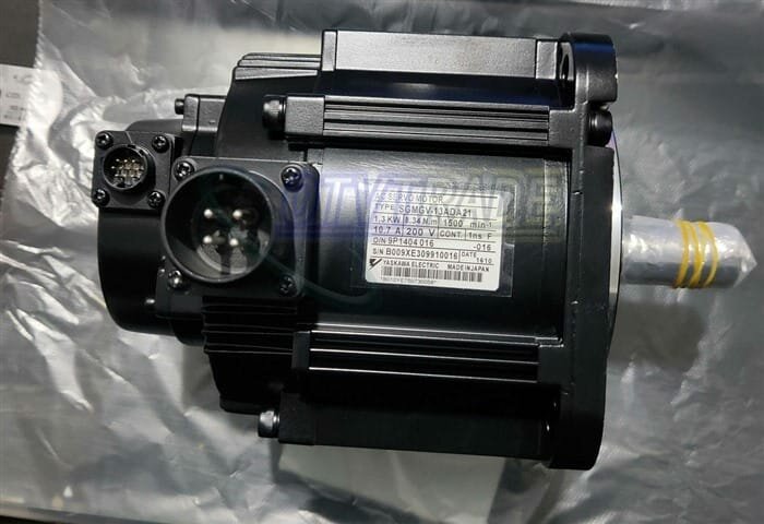 Модуль Yaskawa servo motor SGMGV-13ADA21 — фото 1