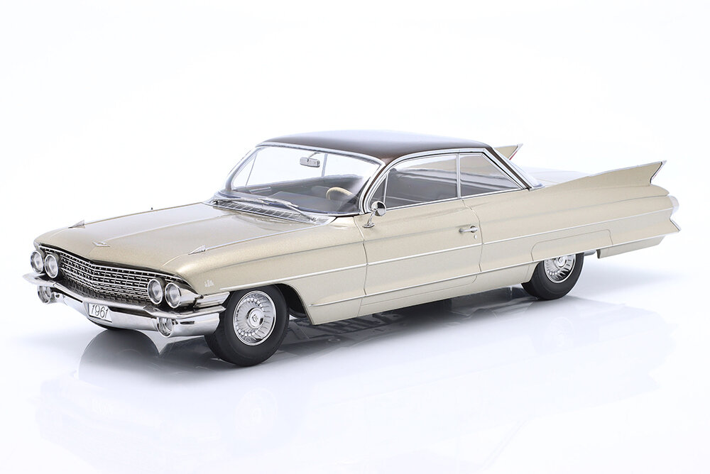 Модель коллекционная KK-SCALE Cadillac coupe deville series 62 1961 beige metallic