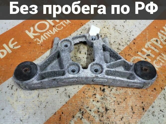 Подушка редуктора Зад с пробегом Toyota Voxy, Noah, Ipsum, Estima AZR65G