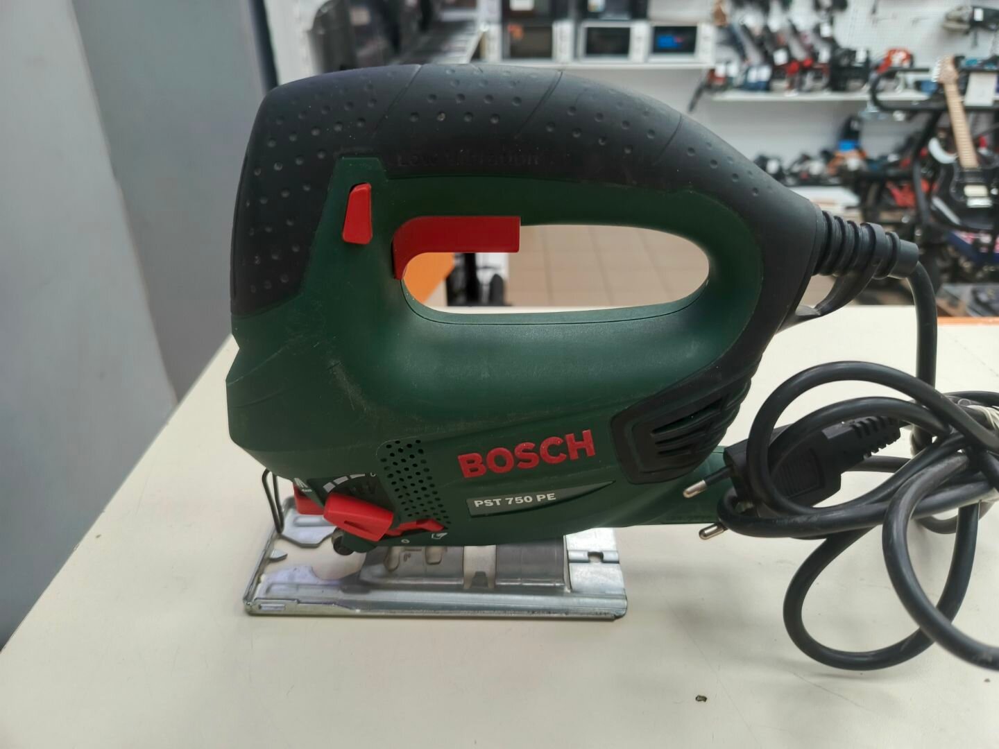 Электролобзик BOSCH PST 750PE, сетевой, 530 Вт, Б/У, Уценка
