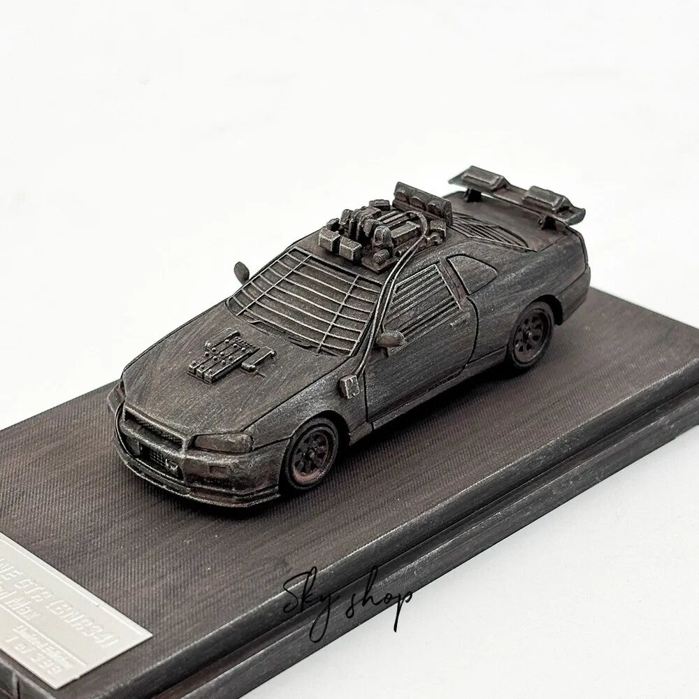 Машинка STREET WARRIOR 1:64 Nissan GTR-Mad Max R34, металлический сплав