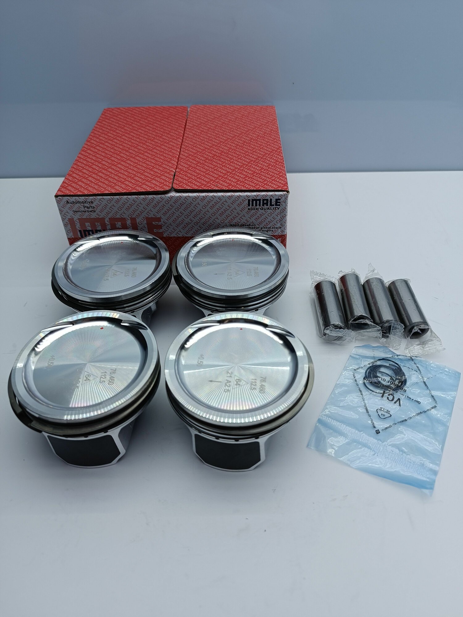 Комплект новых ремонтных (+0.50) поршней VW VAG EA111 1.6 CFN IMALE/IMLENG I01001072 036107065ET