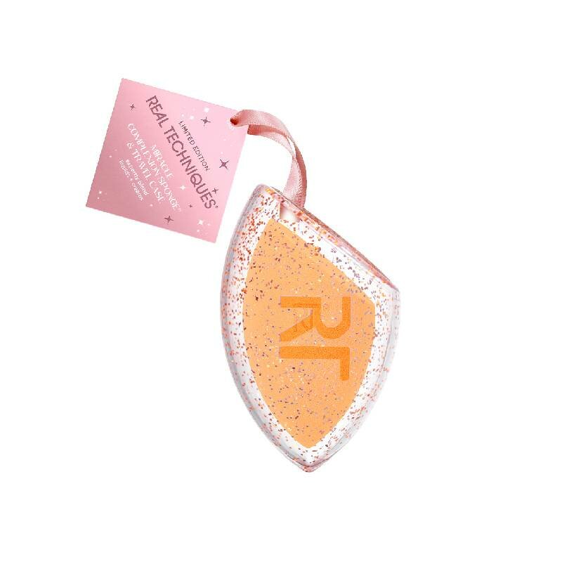 Спонж для макияжа с футляром для хранения Real Techniques Miracle Complexion Sponge + Case