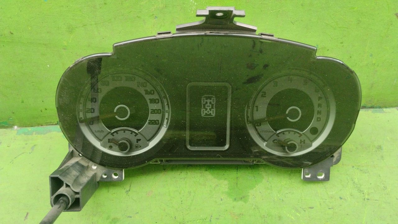 Панели приборов для Mitsubishi Pajero 4 2007-2021г