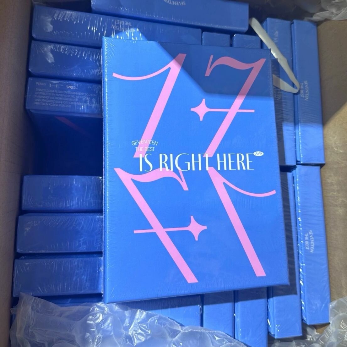Альбомы SEVENTEEN BEST ALBUM '17 IS RIGHT HERE' -DEAR Ver.--