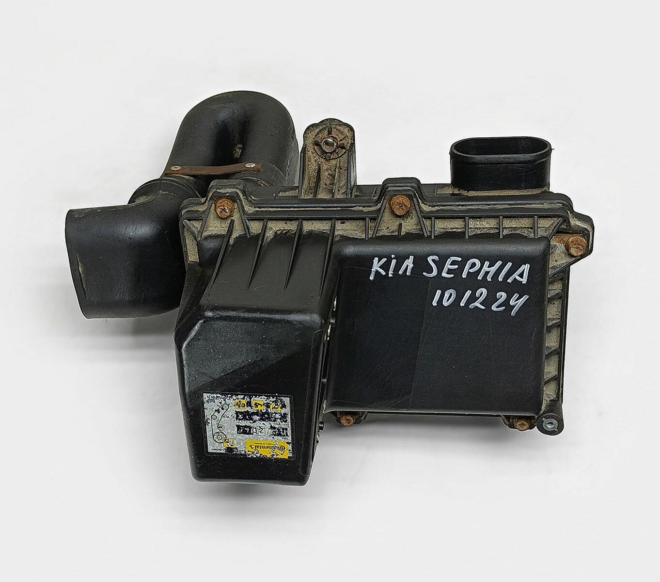 Корпус воздушного фильтра Kia Sephia I