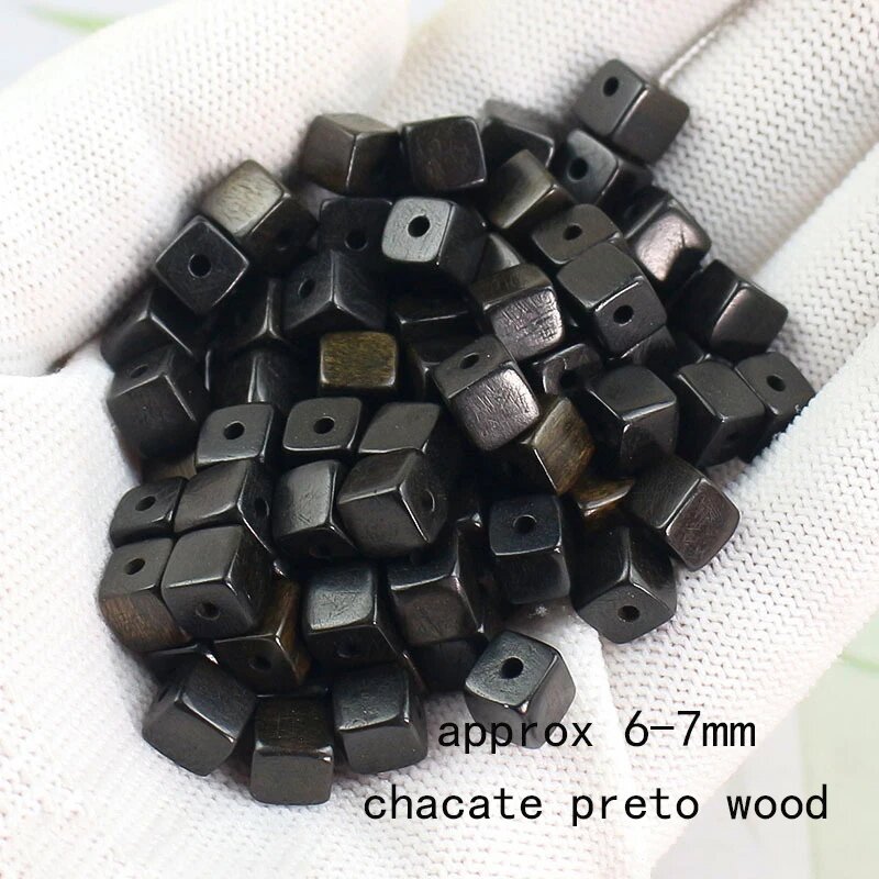Бусины кубик chacate preto wood 6-7 мм