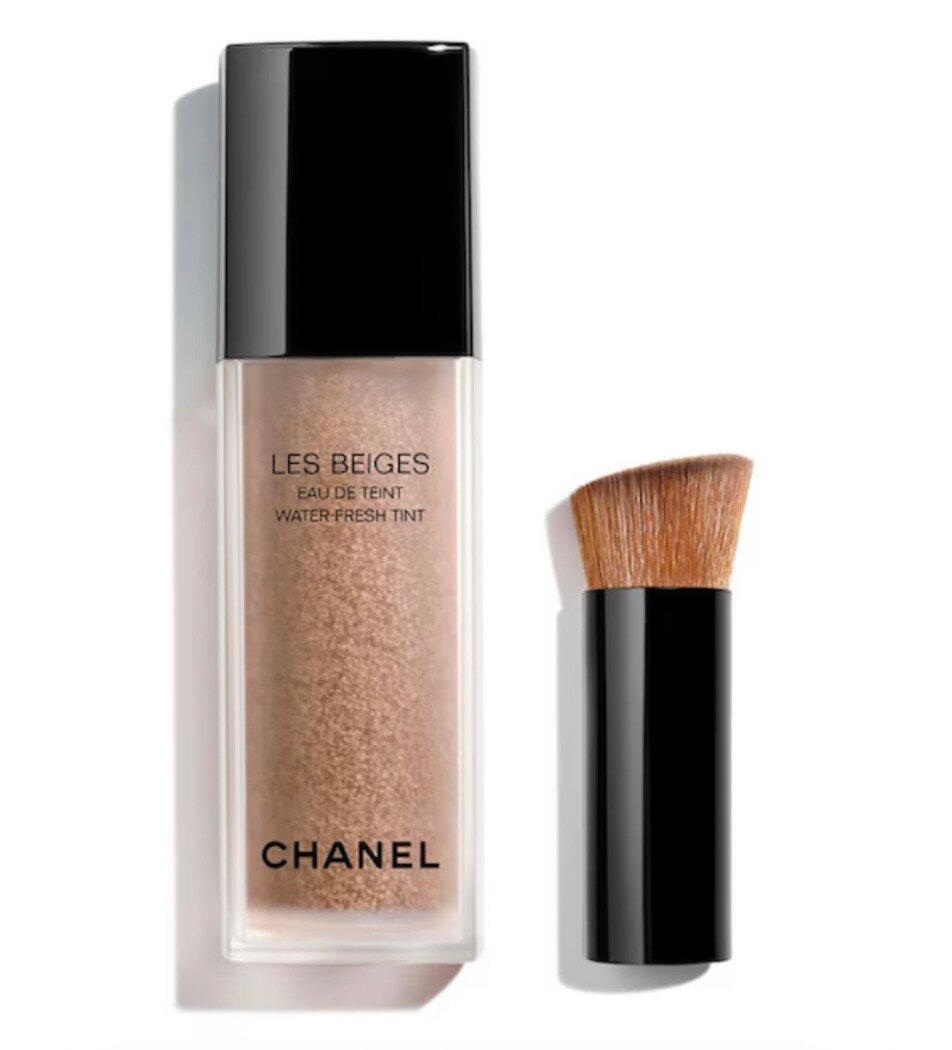 CHANEL освежающий флюид-тинт LES BEIGES EAU DE TEINT оттенок MEDIUM Plus