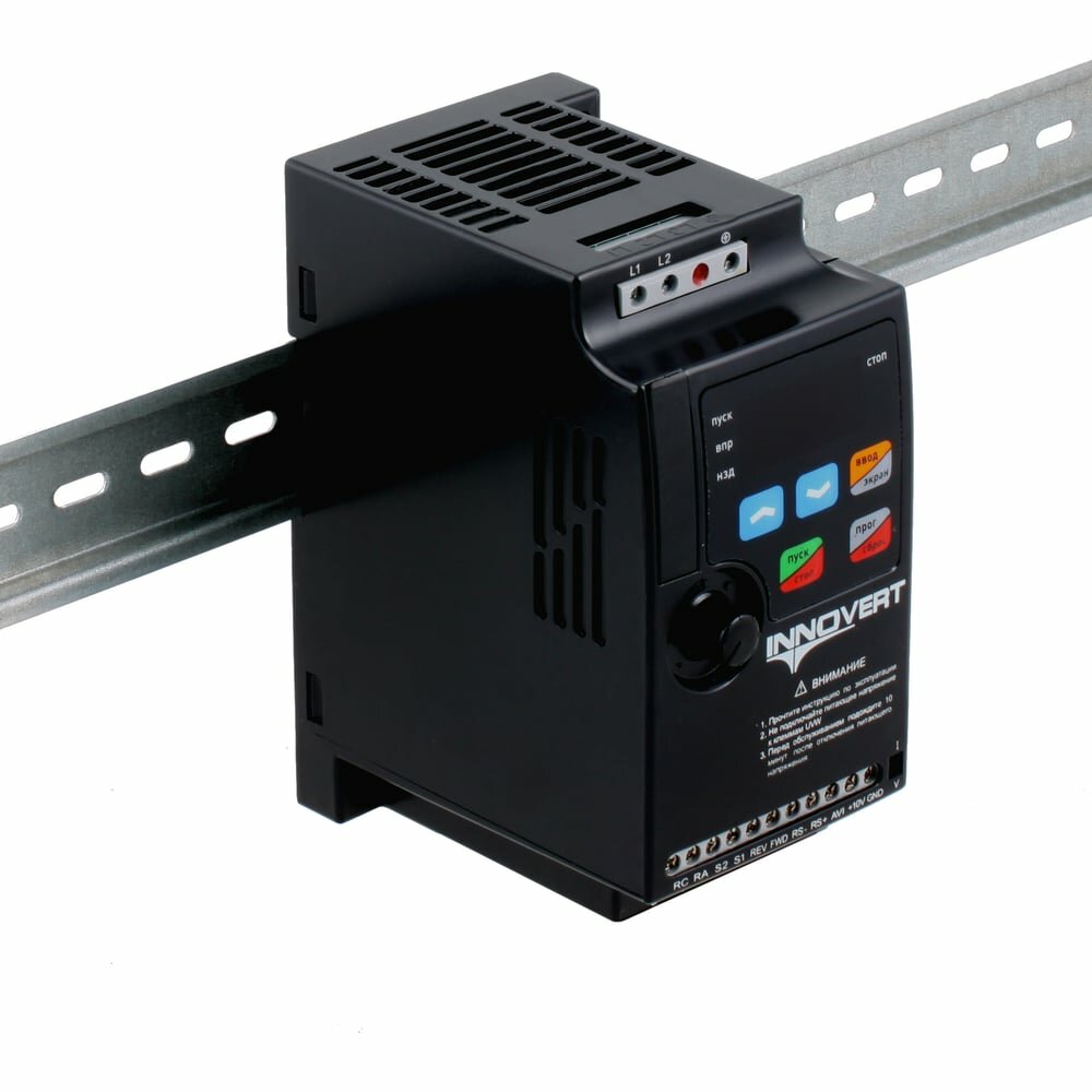 Преобразователь INNOVERT ISD mini PLUS, выходной ток 1.5 А 0,25 кВт вх: 1ф x 220В / вых: 3ф х 220В ISD251M21E — фото 1