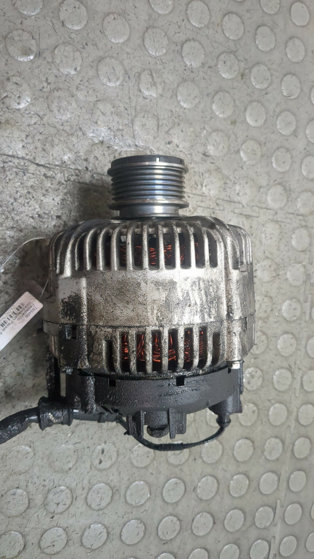 Генератор Volkswagen Passat 6 Б/У