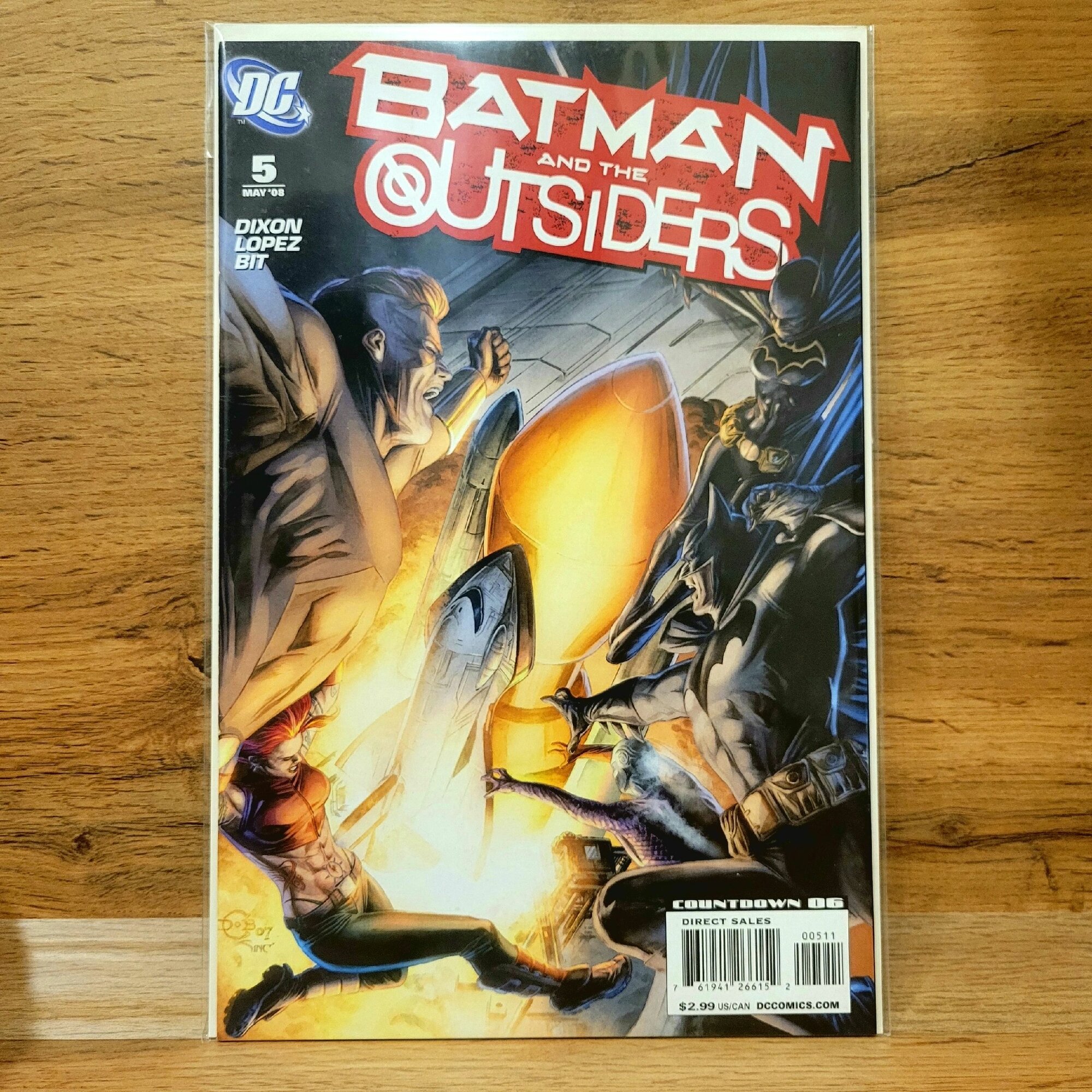 Комикс Batman And The Outsiders #5 Комикс (сингл) на английском языке