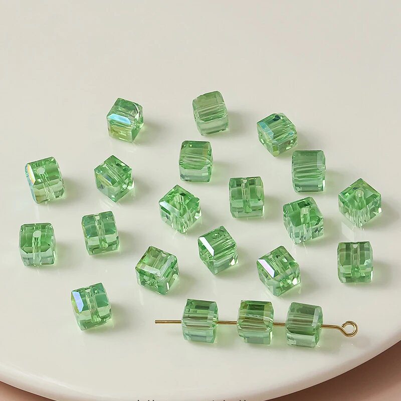 Квадратные стеклянные бусины 8 мм, 20 шт, UQRUIDIYBEADS Изумрудный, 14