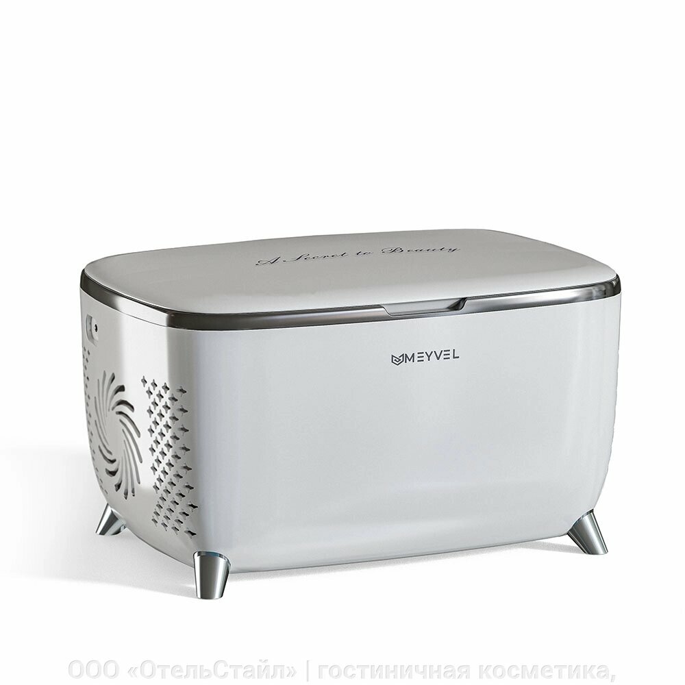 Холодильник для косметики и напитков Meyvel MB-06C3W