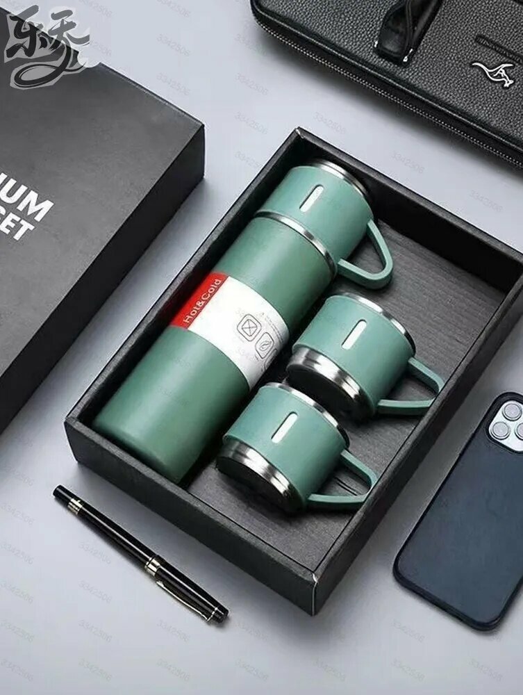 Термос Ударопрочный корпус, С помпой, Кнопка-клапан, 0.5 л