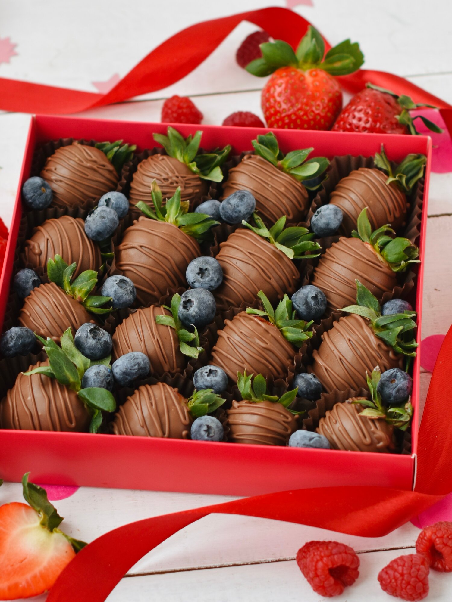 Премиум набор из клубники в шоколаде, 18-25 шт, подарок для девушки