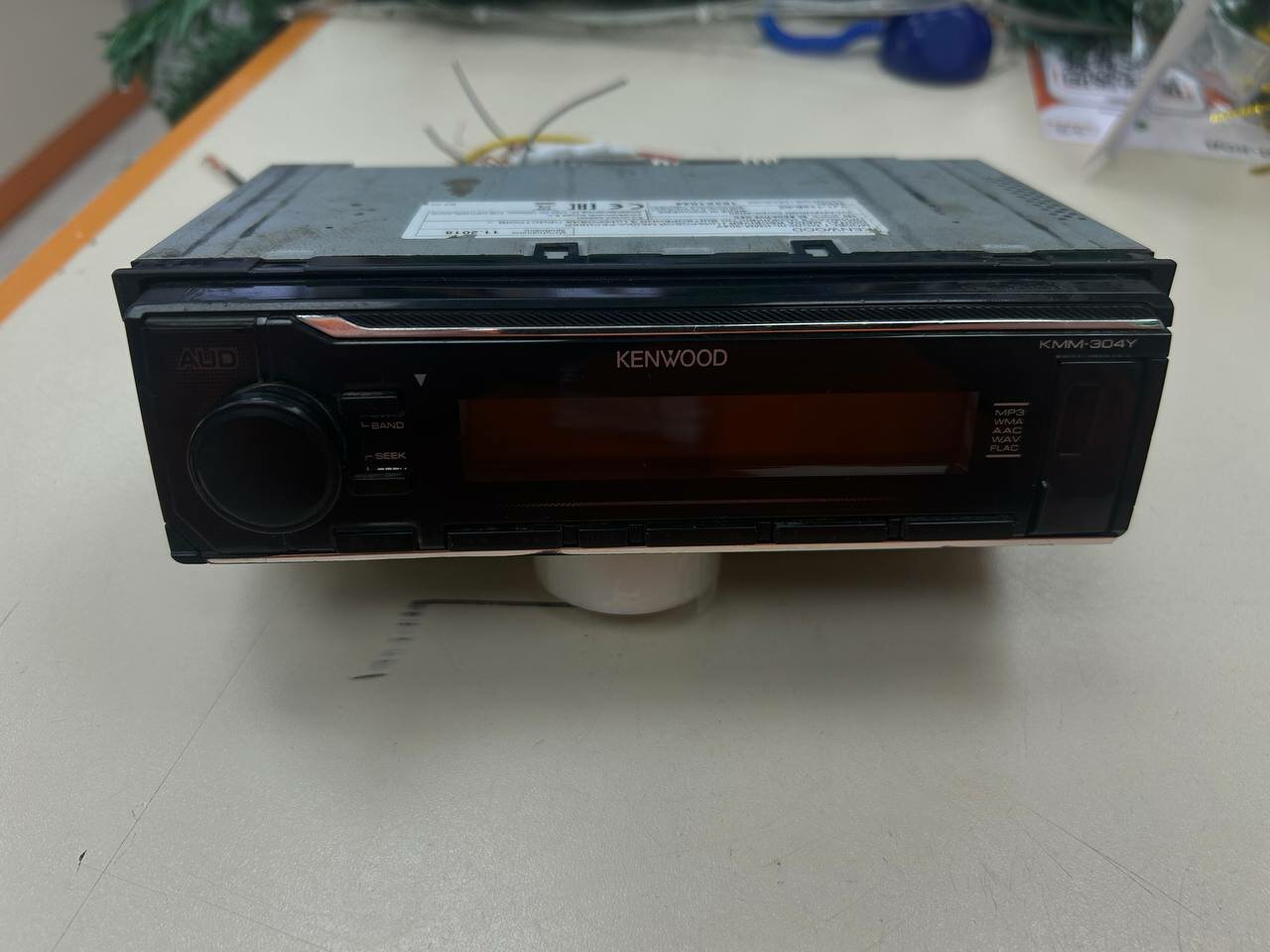 Автомагнитолы 1 DIN Kenwood Автомагнитола 1 DIN Kenwood KMM-304Y Чёрный Б/У уценка