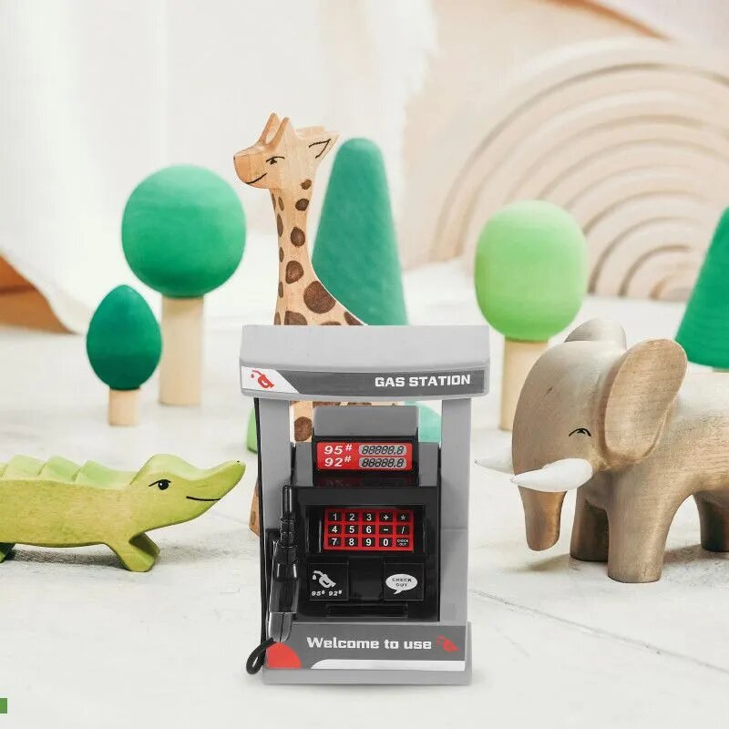 1 набор симуляционной игрушки в режиме заправочной станции с моделью дорожного конуса