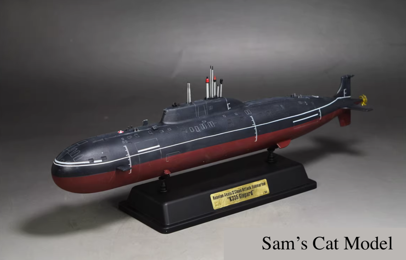 1/350 Российская многоцелевая атомная подводная лодка проекта 971 «Щука-Б» (Акула-II)