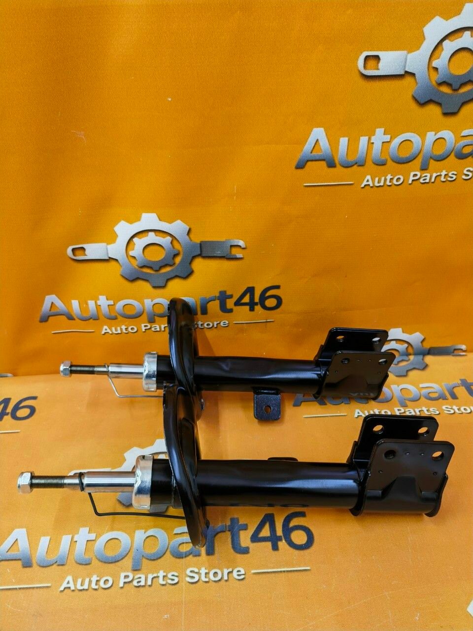Амортизаторы передней подвески Ситроен С4 2, Пежо 3008, Citroen C4 2, Peugeot 3008. Аналог.