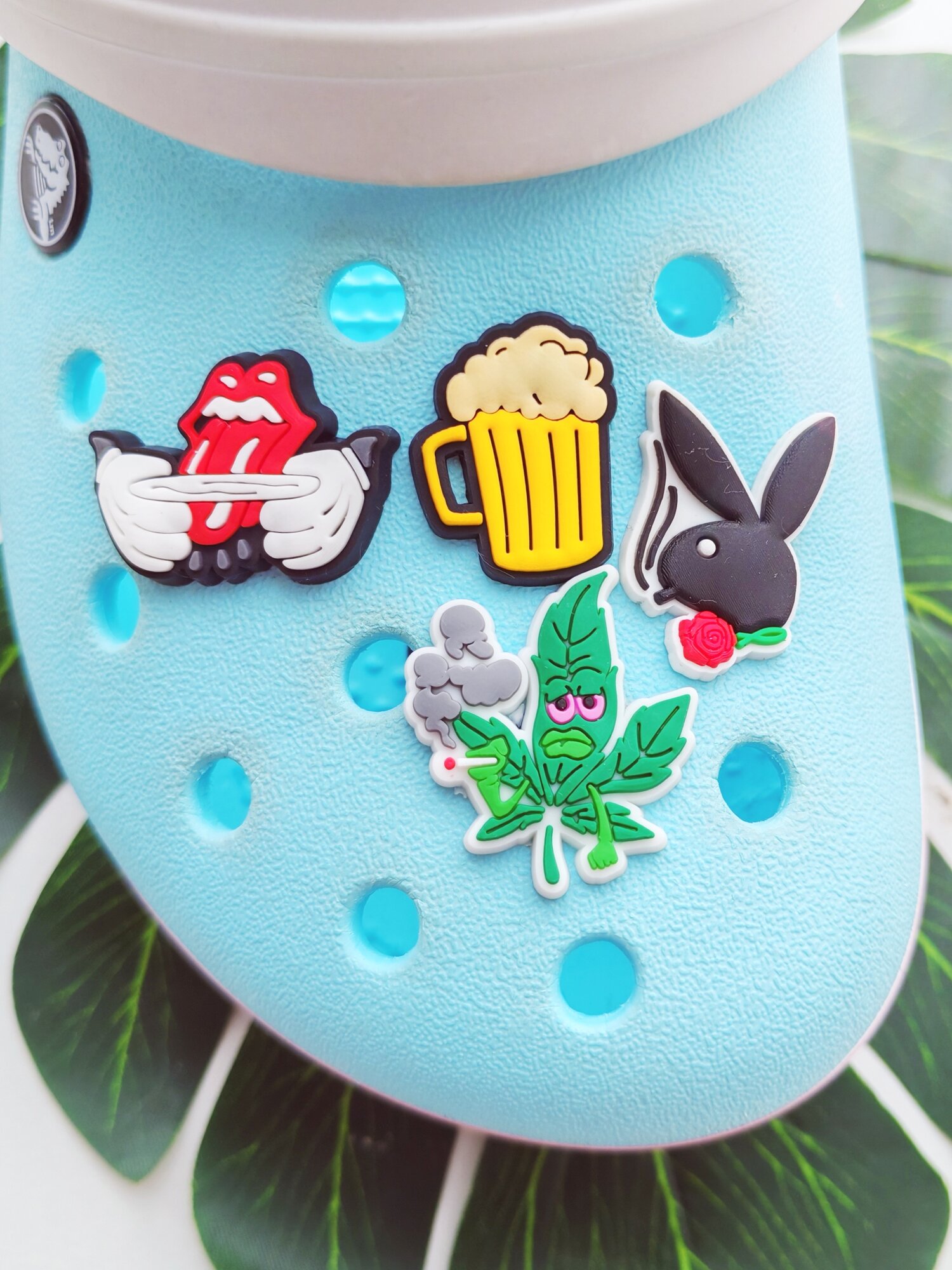 Джибитсы мужские крутые на crocs