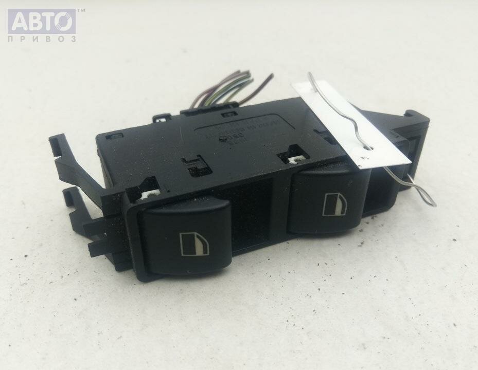 Кнопка стеклоподъемника переднего правого BMW 3 E46 (1998-2006)