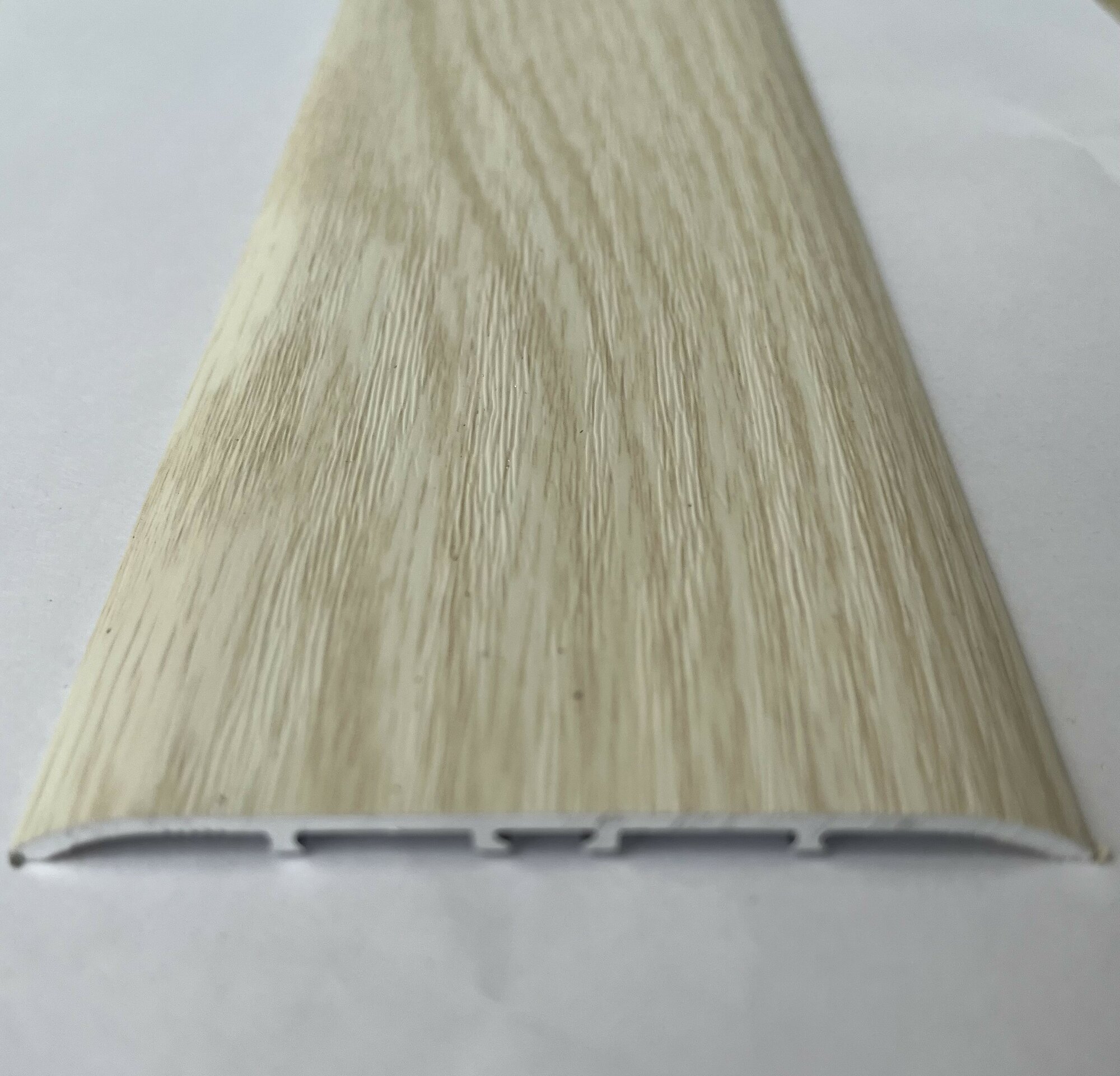 Порог напольный алюминиевый, ламинированный, скрытый крепеж, 80х900 мм, Ясень Белый