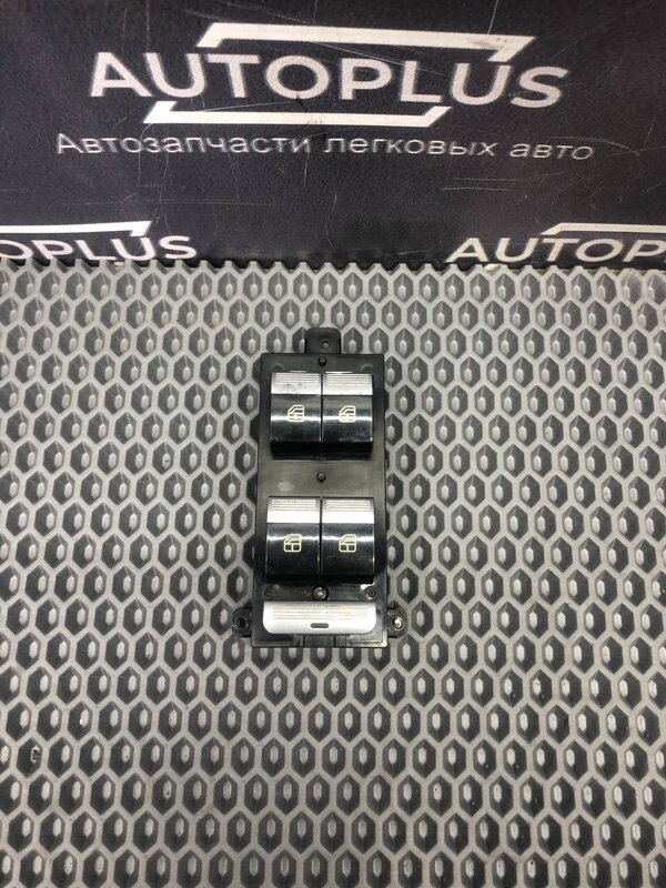 Блок управления стеклоподъемниками