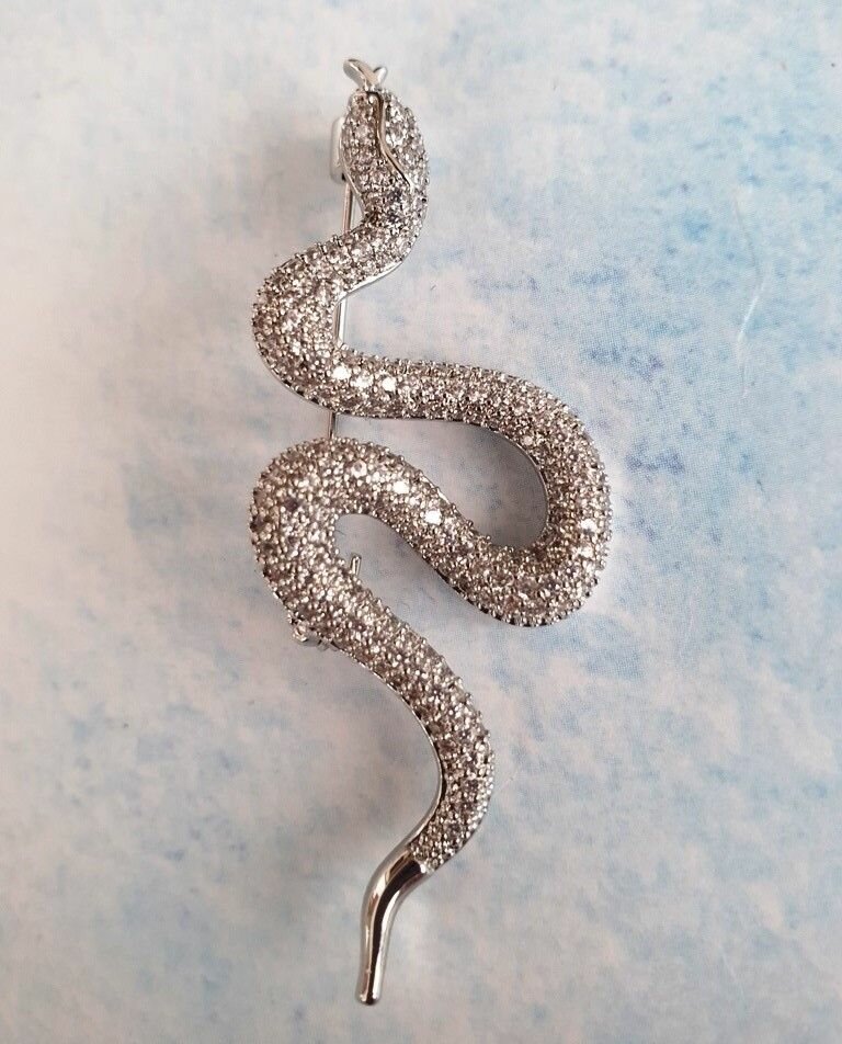 Брошь, фианит, хрусталь