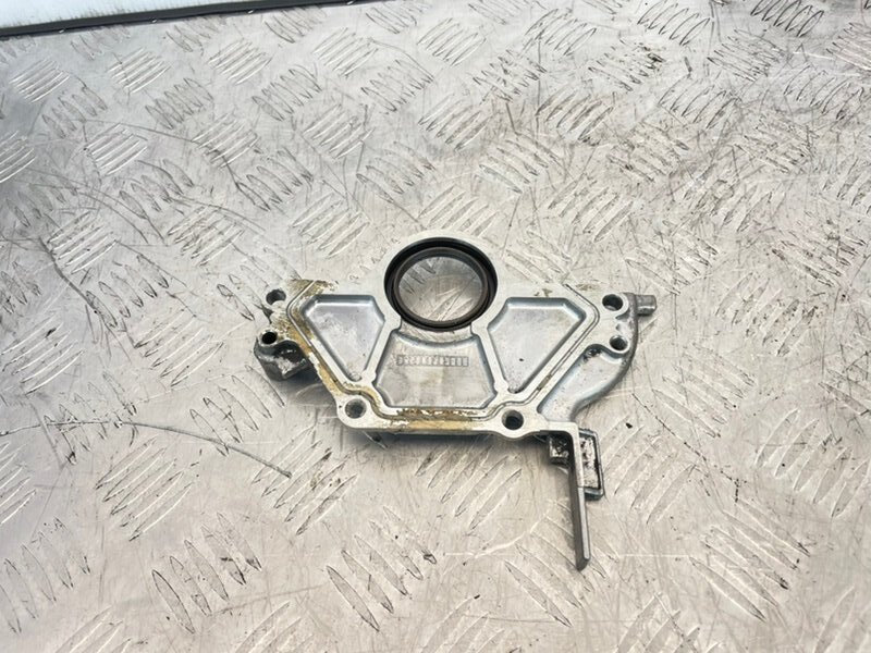 Б/У крышка сальника распредвала toyota Avensis 2000 CT220L 2C-TE 67005 TOYOTA арт. 1138264011