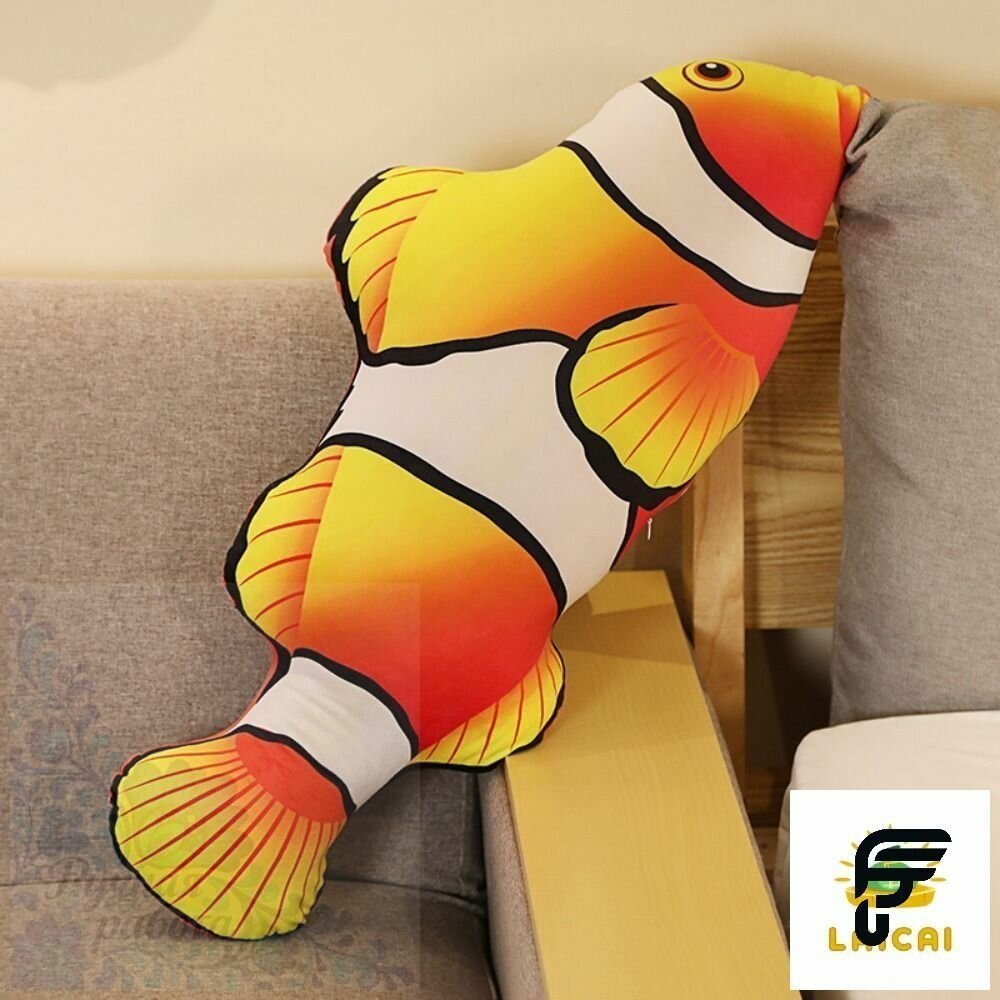 Плюшевая подушка в виде карпа