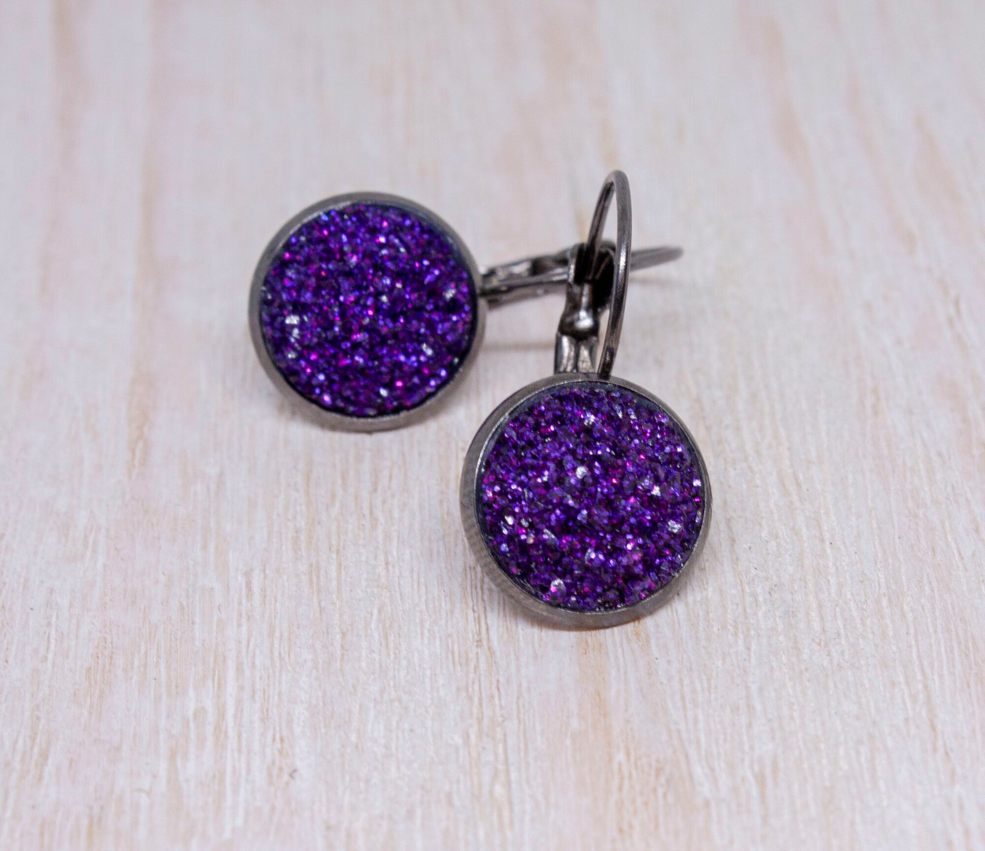Серьги "Осколки" круглая вставка 12 мм, замок левербек, фиолетовый
