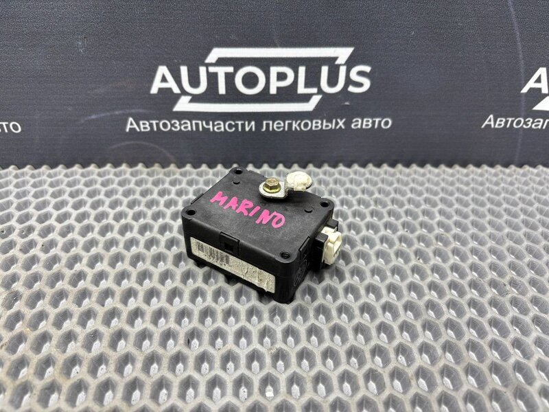 Сервопривод заслонки печки Toyota Sprinter Marino (1.6 4A-FE) Б/У с пробегом Арт. 063700-3720