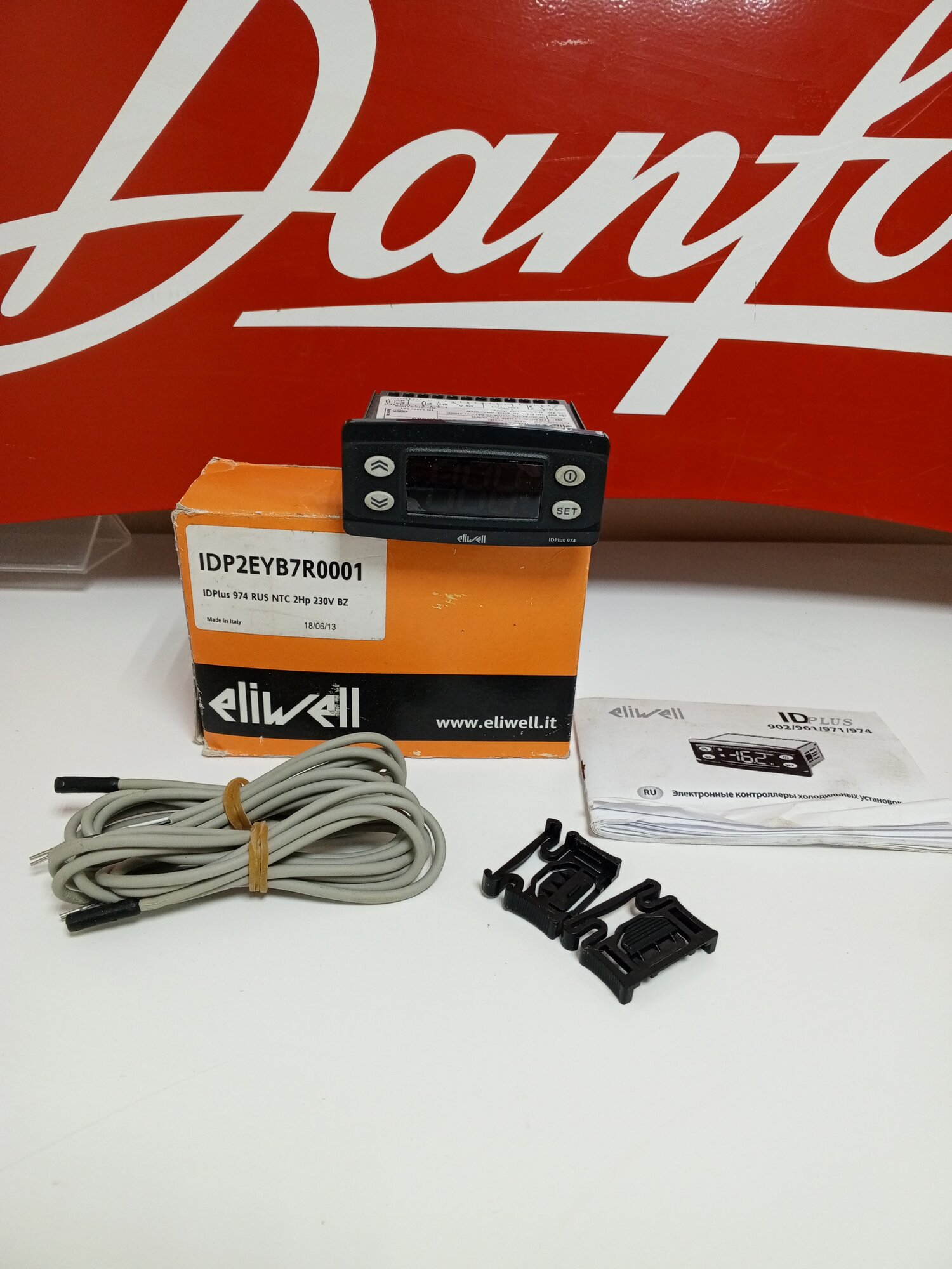 Контроллер Eliwell IDPlus974 (IDP2EYB7R0001) Основная характеристика: ( 230 В + 2 датчика в комплекте )