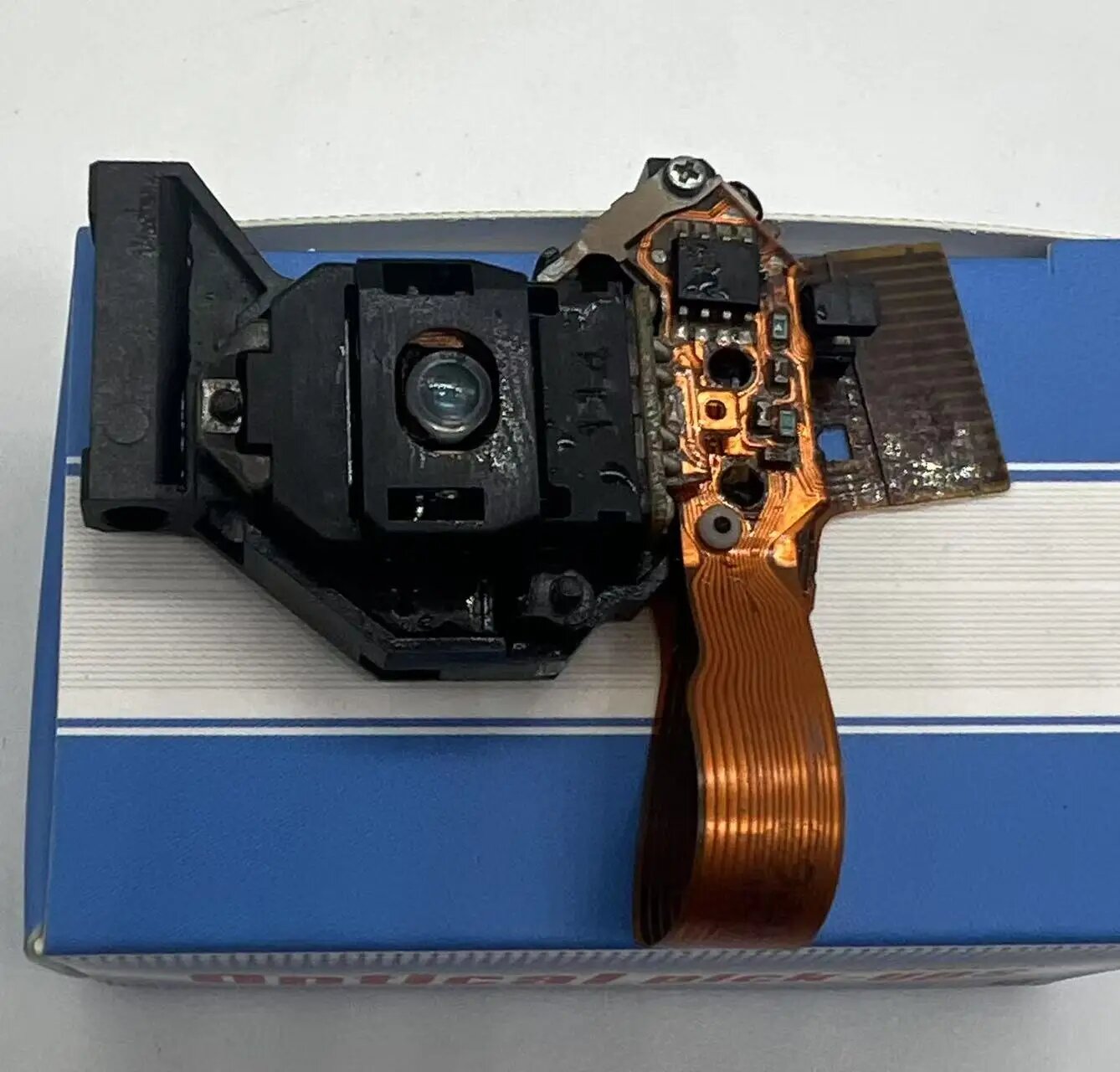 Замена лазерной линзы для TECHNICS SL-EH570