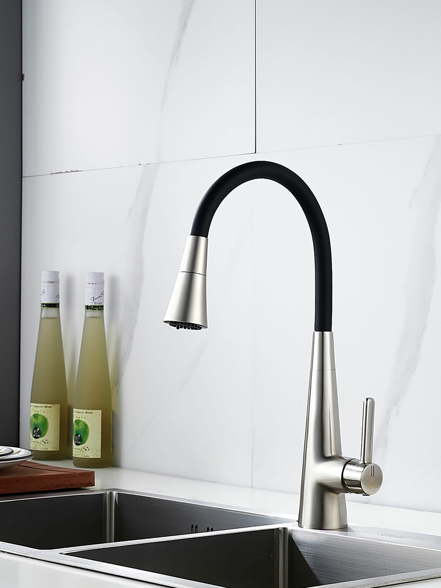 Смеситель для кухни с гибким изливом и душем Rose R213L