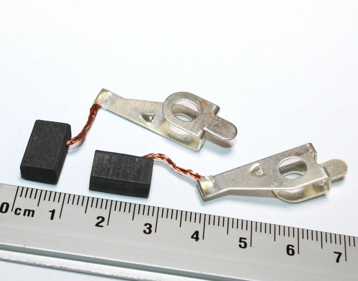 Щетки МГ генератора 5*8*13 Cargo 140134 (пара)