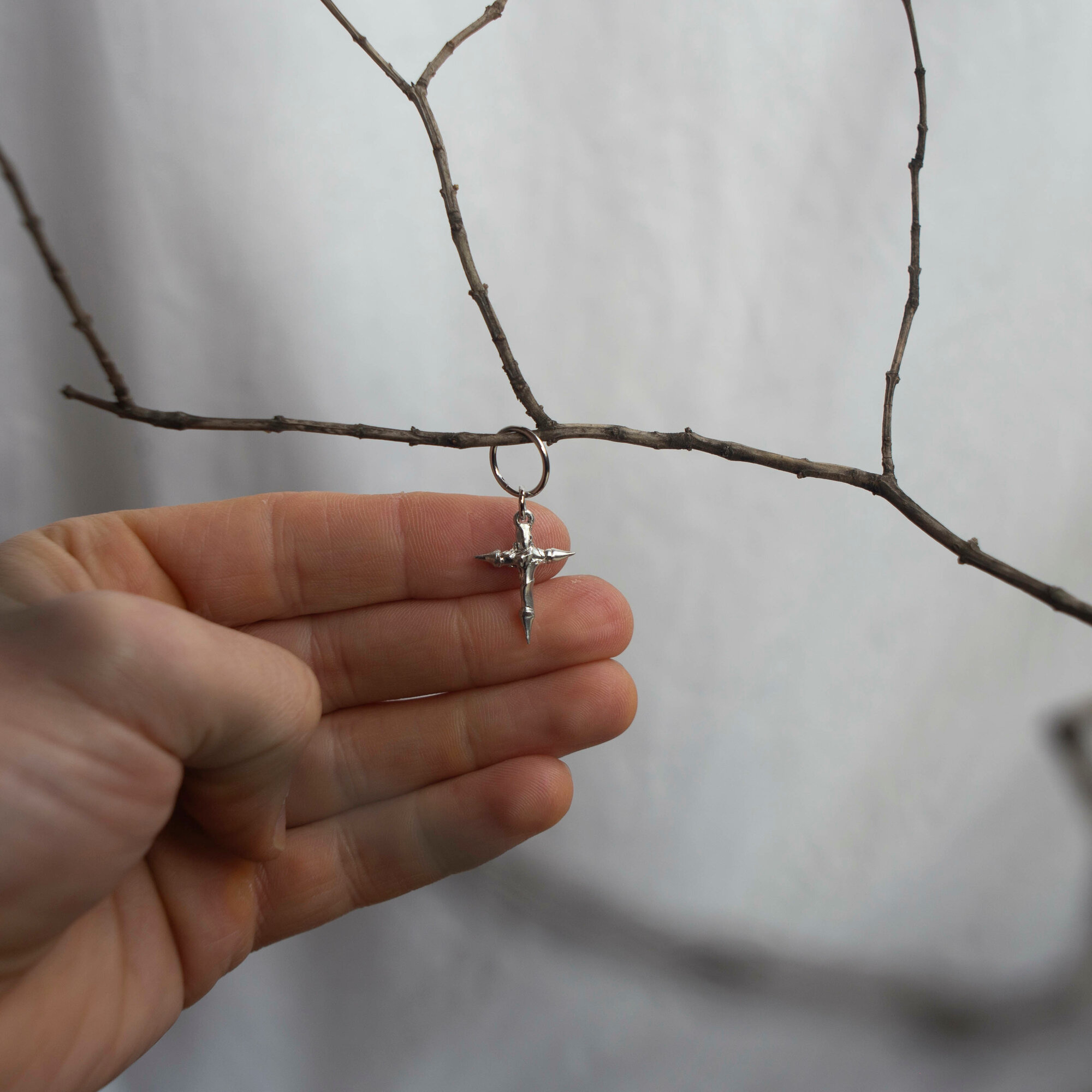 Моносерьга