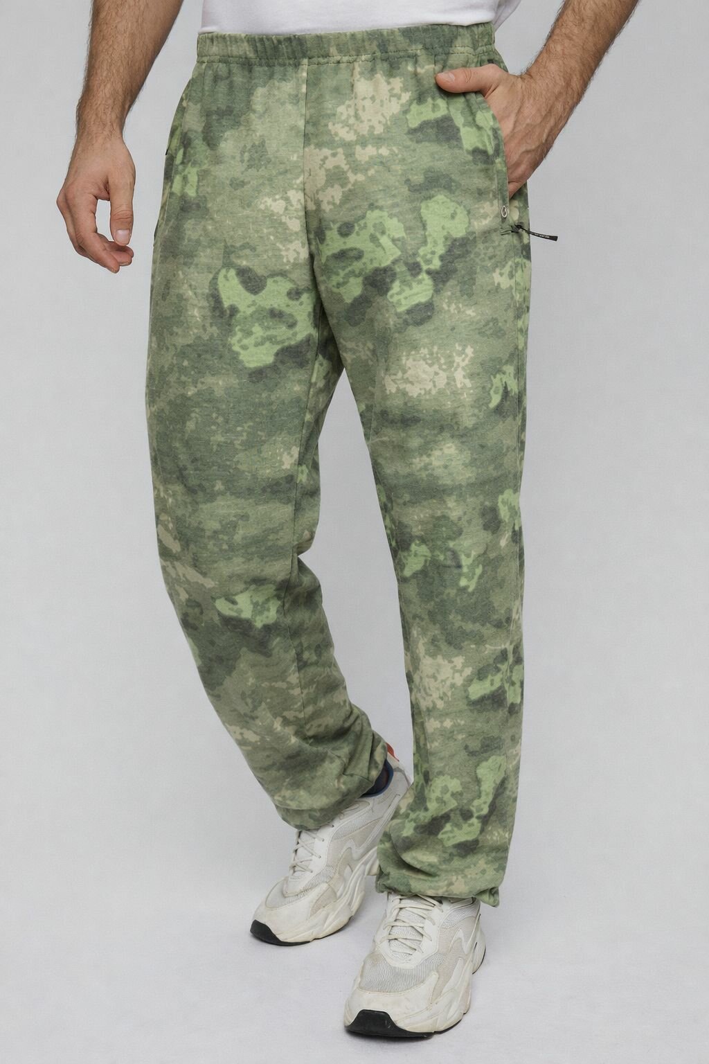 Брюки спортивные