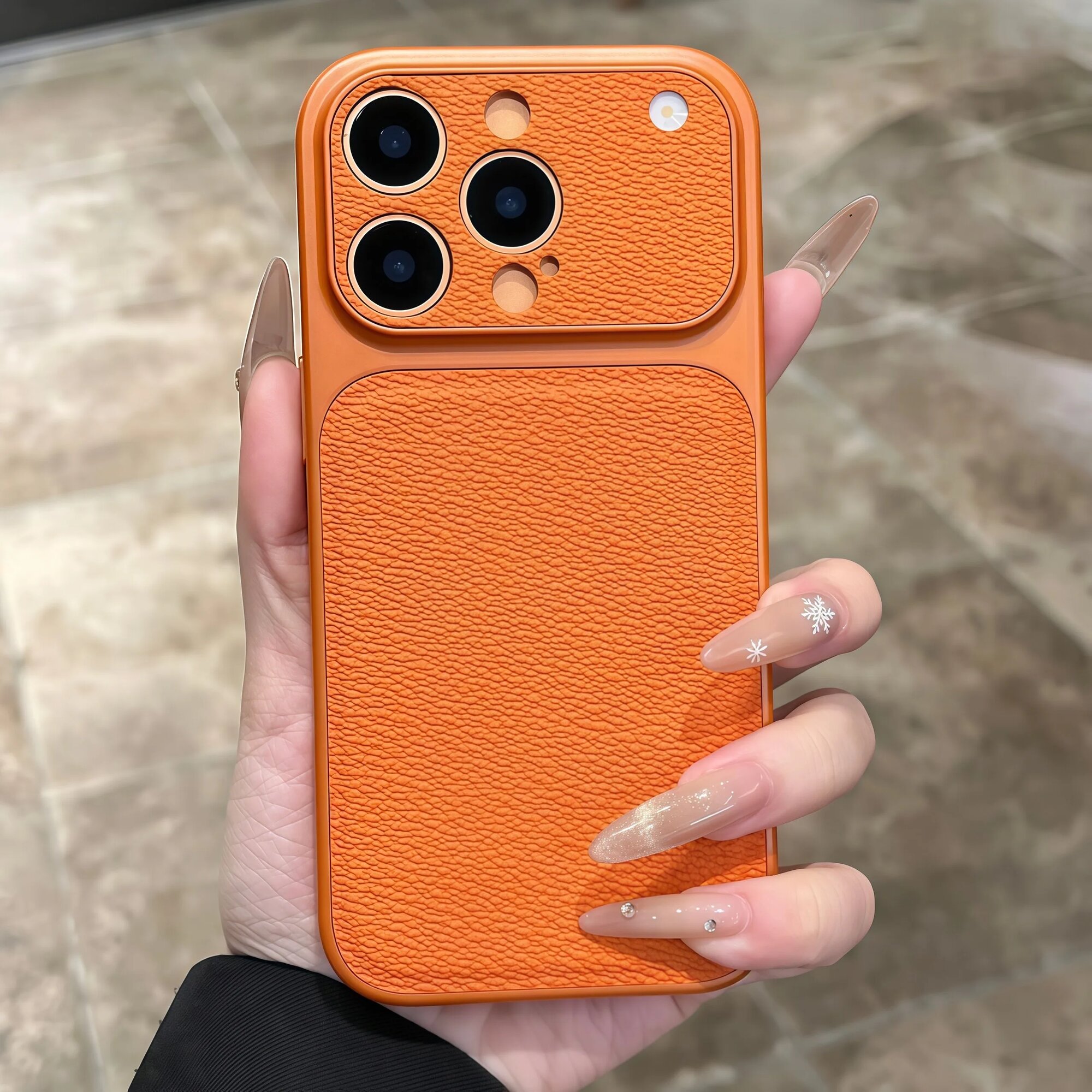 Оранжевый чехол для iPhone 13 Pro Max