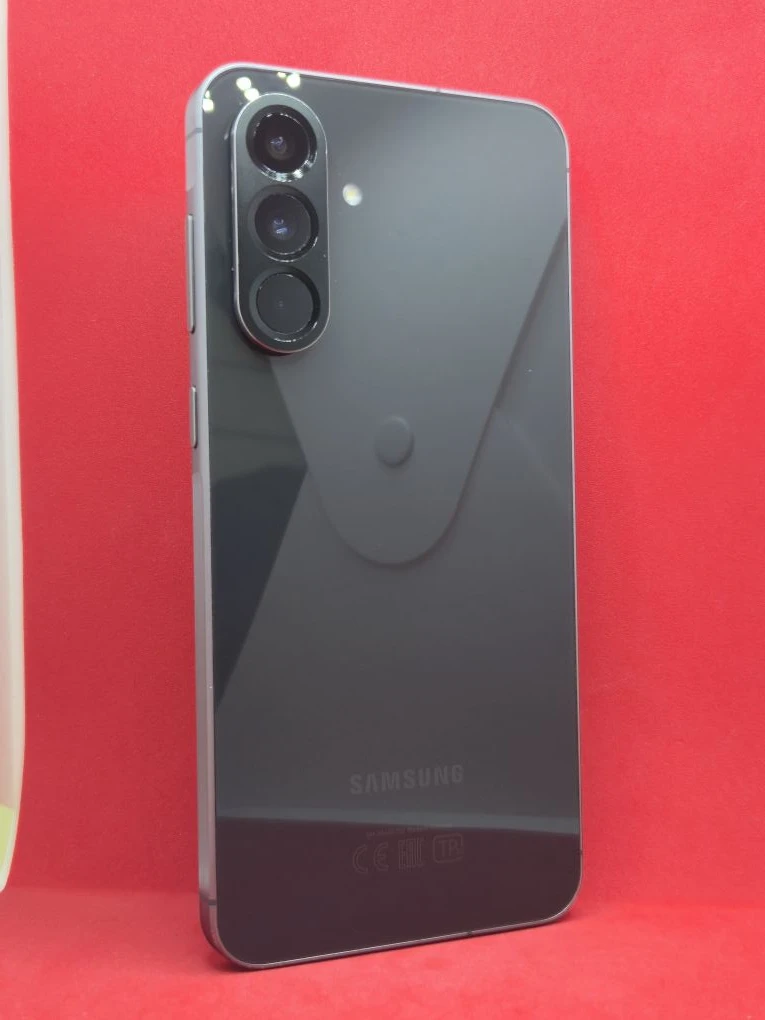 Samsung Galaxy A56 8/256 — фото 1